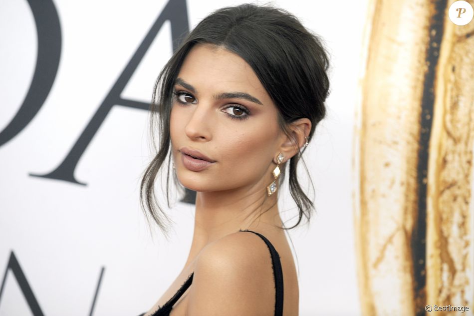 Emily Ratajkowski - Portraits people à la soirée CFDA Fashion Awards à ...
