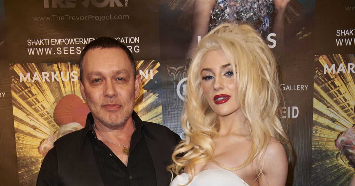 Courtney Stodden ; Doug Hutchison au Lancement du livre Icons a Los ...