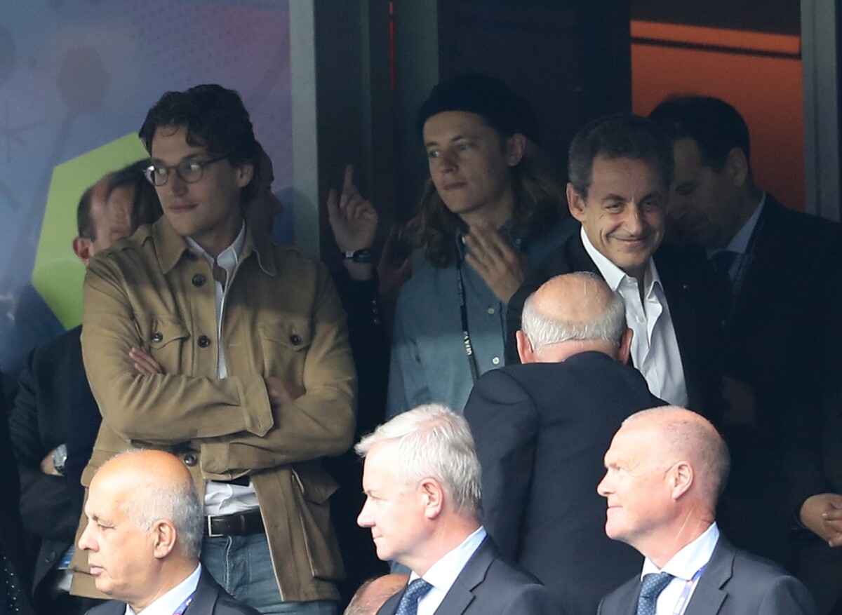 Photo : Nicolas Sarkozy avec ses fils Jean et Pierre Sarkozy au match d ...