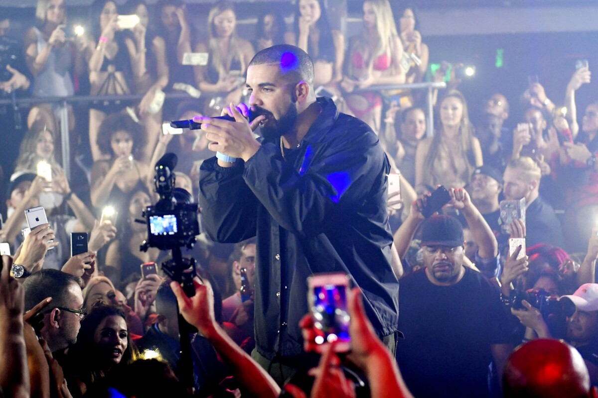 Photo : Drake lors de son concert au E11EVEN à Miami le 31 août 2016 ...