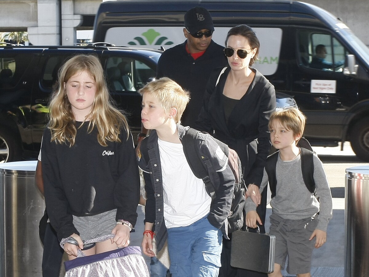 Photo Angelina Jolie Et Ses Enfants Shiloh Knox Vivienne Pax Et