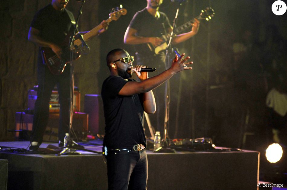 Maître Gims en concert lors du Festival International de Carthage, le ...