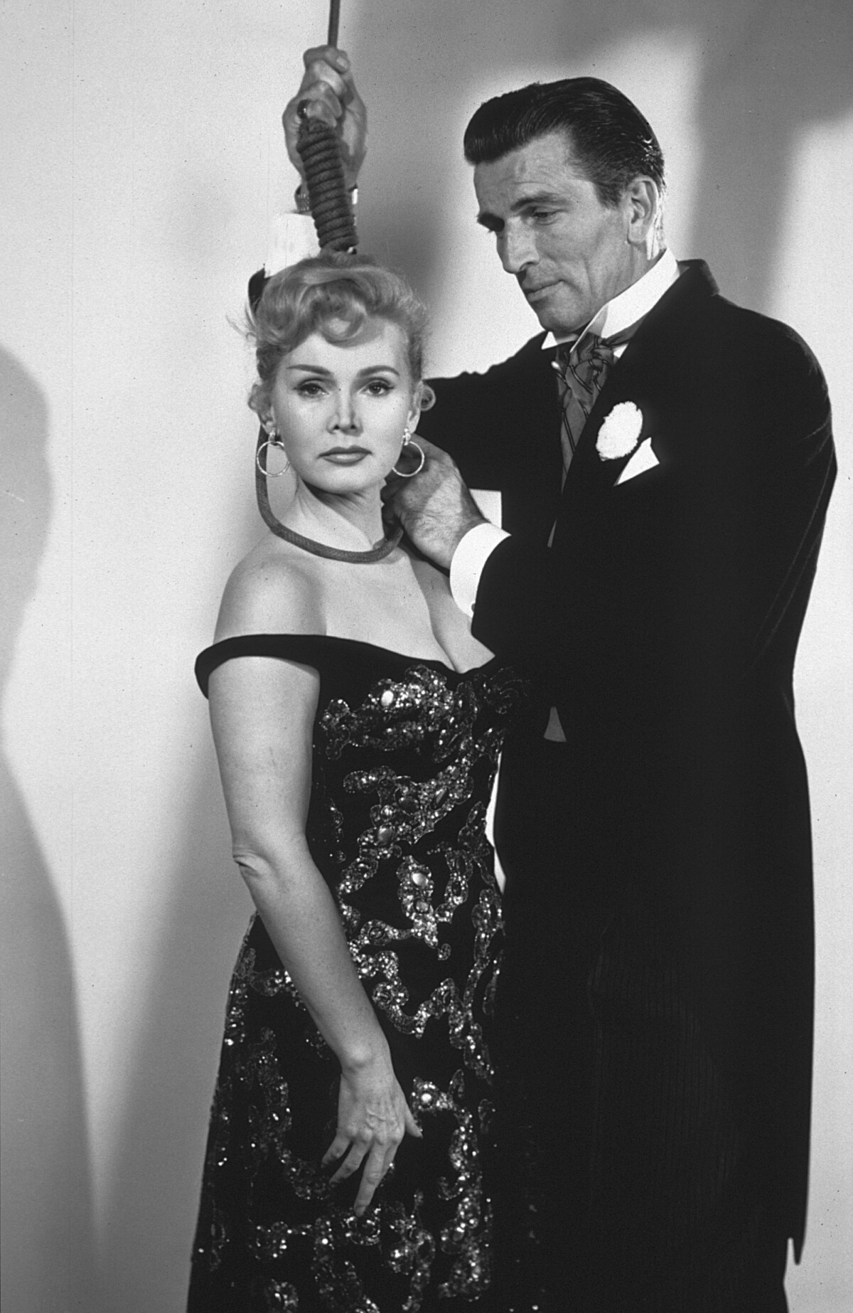 Photo : Zsa Zsa Gabor et Michael Rennie en 1960 - Purepeople