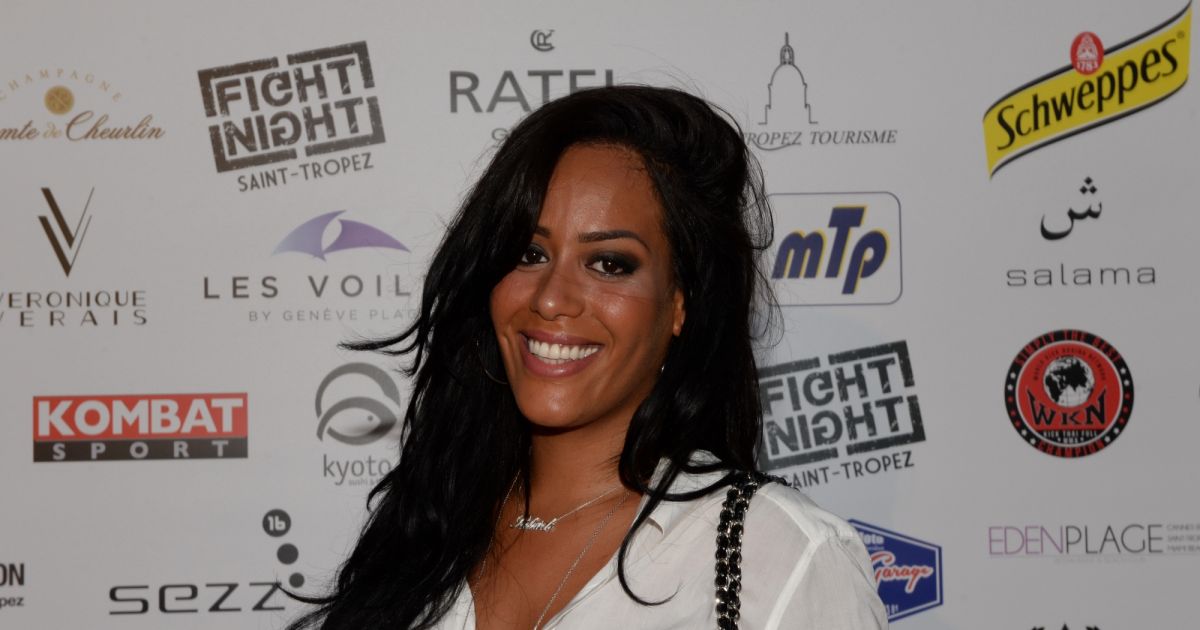 Amel Bent à la 3ème édition de la Fight Night à Saint-Tropez. Le 4 août ...