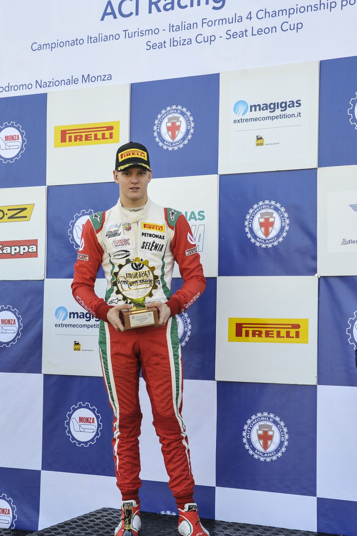 Photo : Mick Schumacher, le fils de Michael Schumacher, a remporté le ...