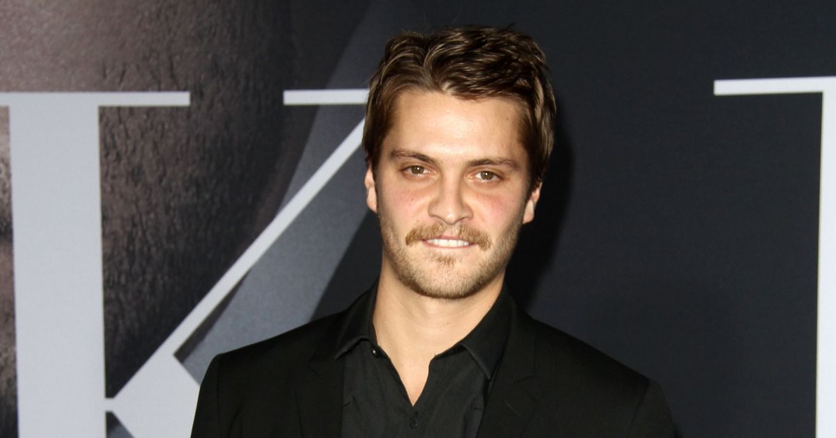 Luke Grimes à la première de 'Fifty Shades Darker' à l'hôtel Ace à Los ...