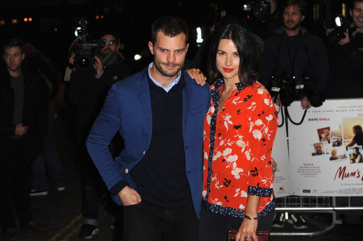 Photo : Jamie Dornan et sa femme Amelia Warner à la première de 'Mum's ...