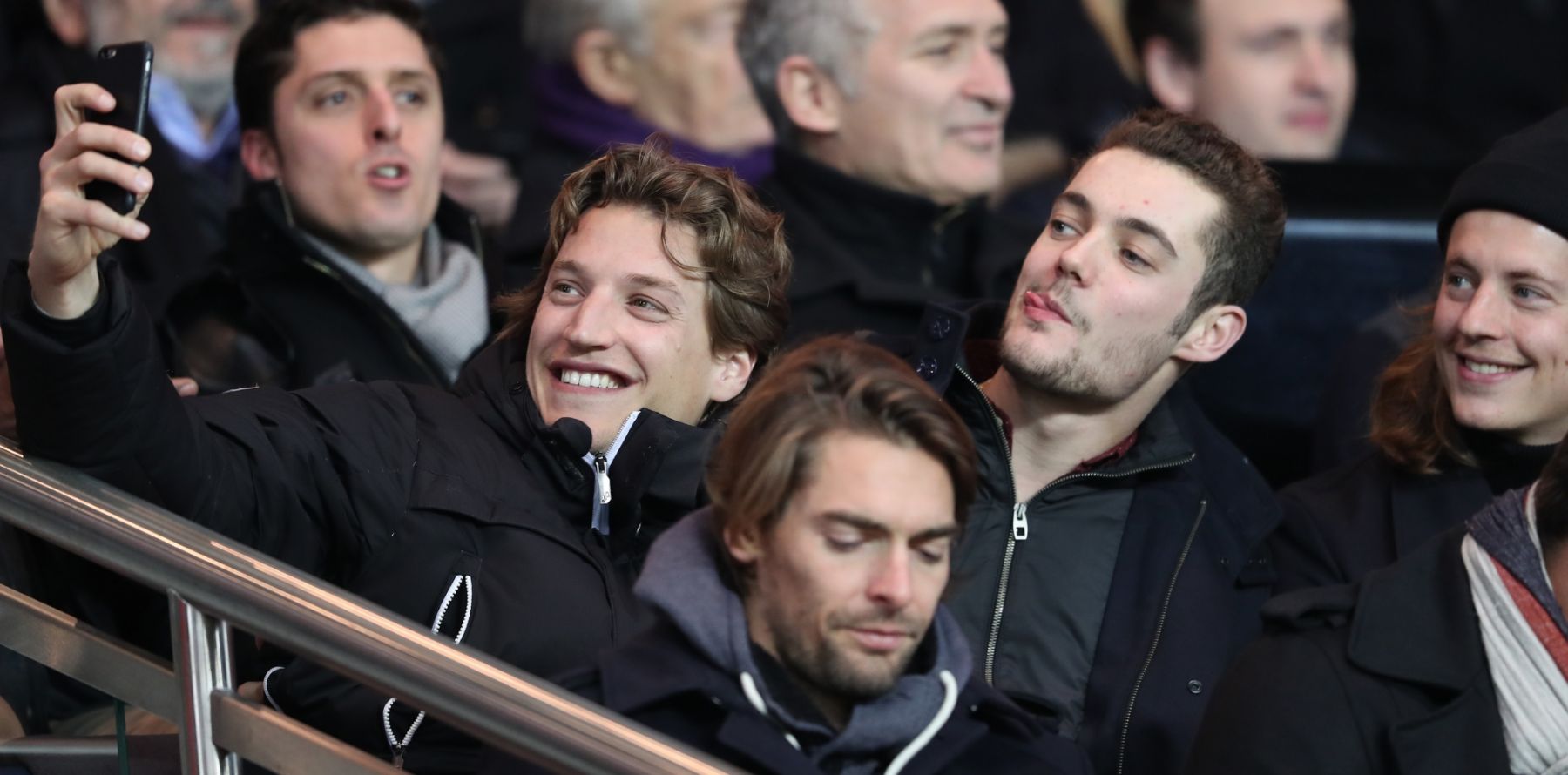 Nicolas Sarkozy : Ses trois fils réunis pour une soirée sans éclat avec ...