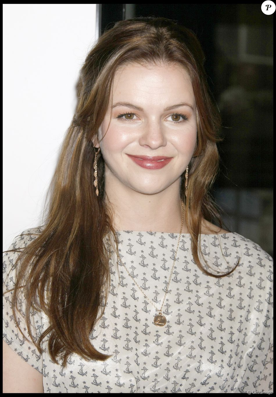 Amber Tamblyn à la première du film Whatever Works à Los Angeles le 8 ...