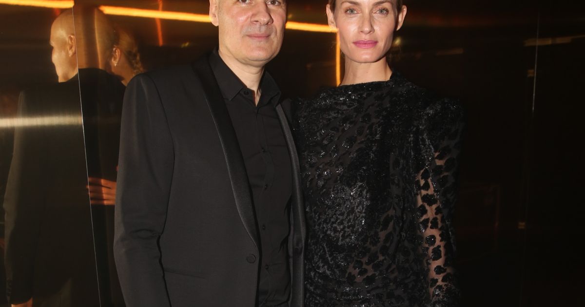 Stephan Bezy et Amber Valletta assistent à la soirée YSL Beauty Club ...
