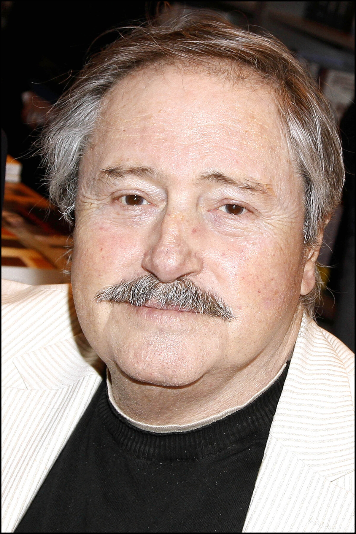 Photo : Victor Lanoux en 2011. - Purepeople