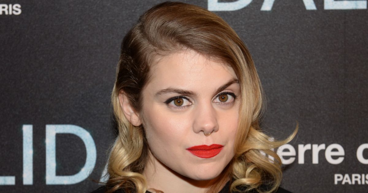 Béatrice Martin, dite Coeur de Pirate - Avant-première du film Dalida à ...