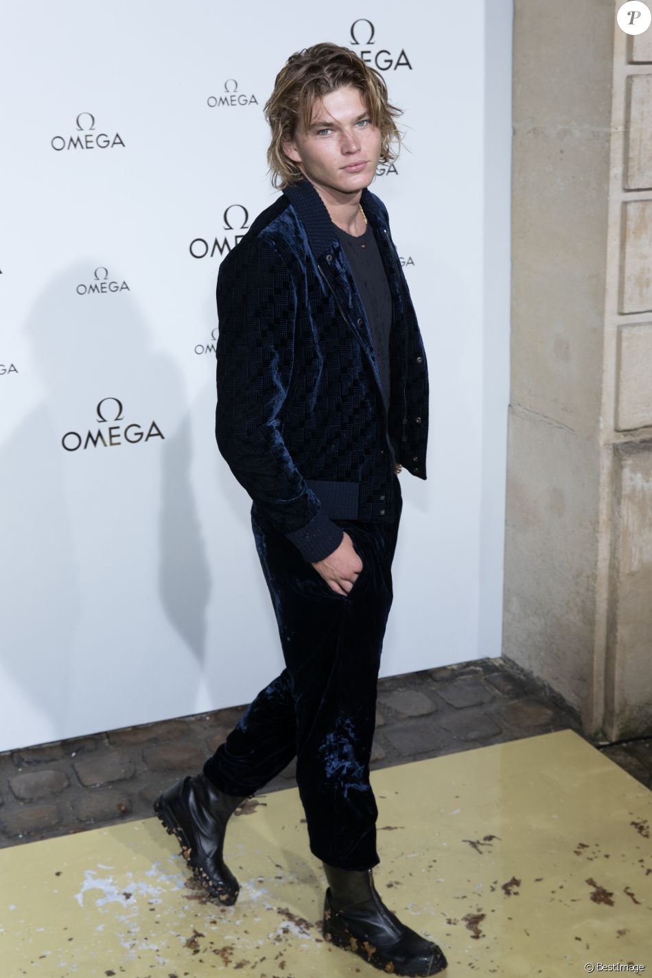 Jordan Barrett - Photocall de la soirée Her Time Omega à l'hôtel de ...