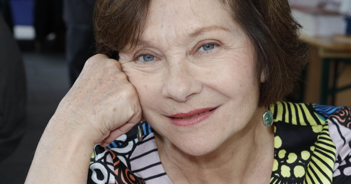 Macha Méril - Festival du Livre à Nice le 4 juin 2016. - Purepeople