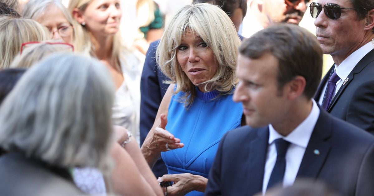 Emmanuel Macron et sa femme Brigitte Macron - Allocution du président ...