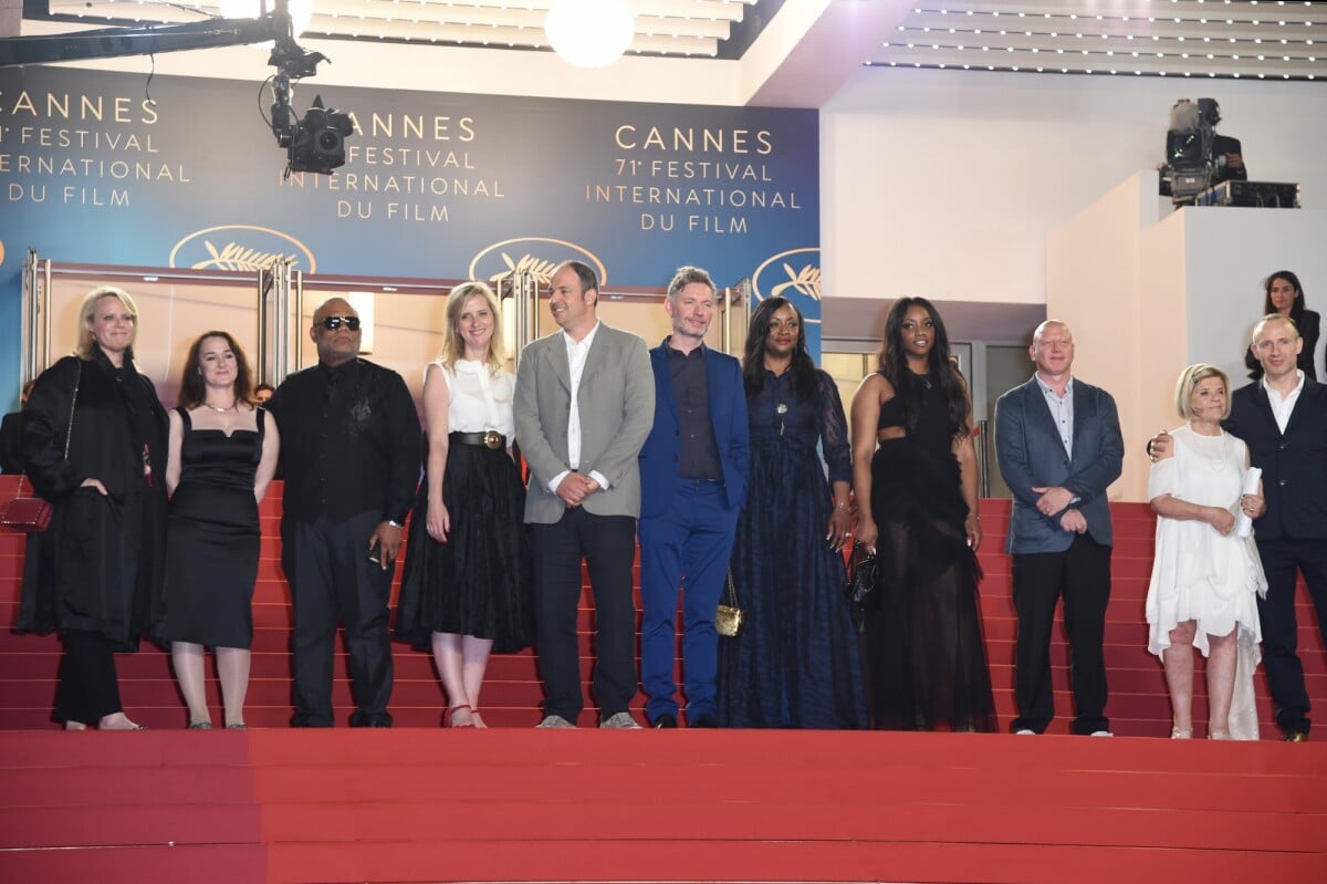 Photo : Lisa Erspamer, Vanessa Tovell, Ulysses Carter, guest, Simon ...