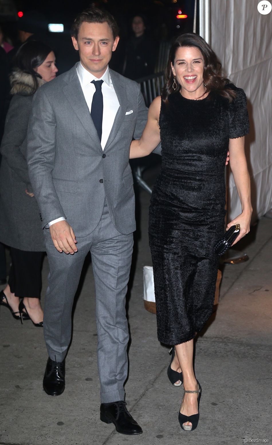 Neve Campbell et son compagnon JJ Feild au 26ème IFP Gotham Independent ...
