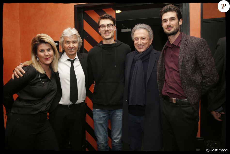Daniel Guichard fête ses 70 ans avec ses enfants à l'Olympia - Purepeople
