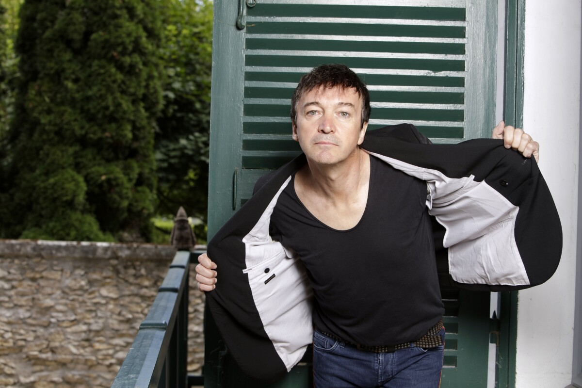 Photo : Le chanteur Cali pose à Paris le 26 aout 2018. - Purepeople