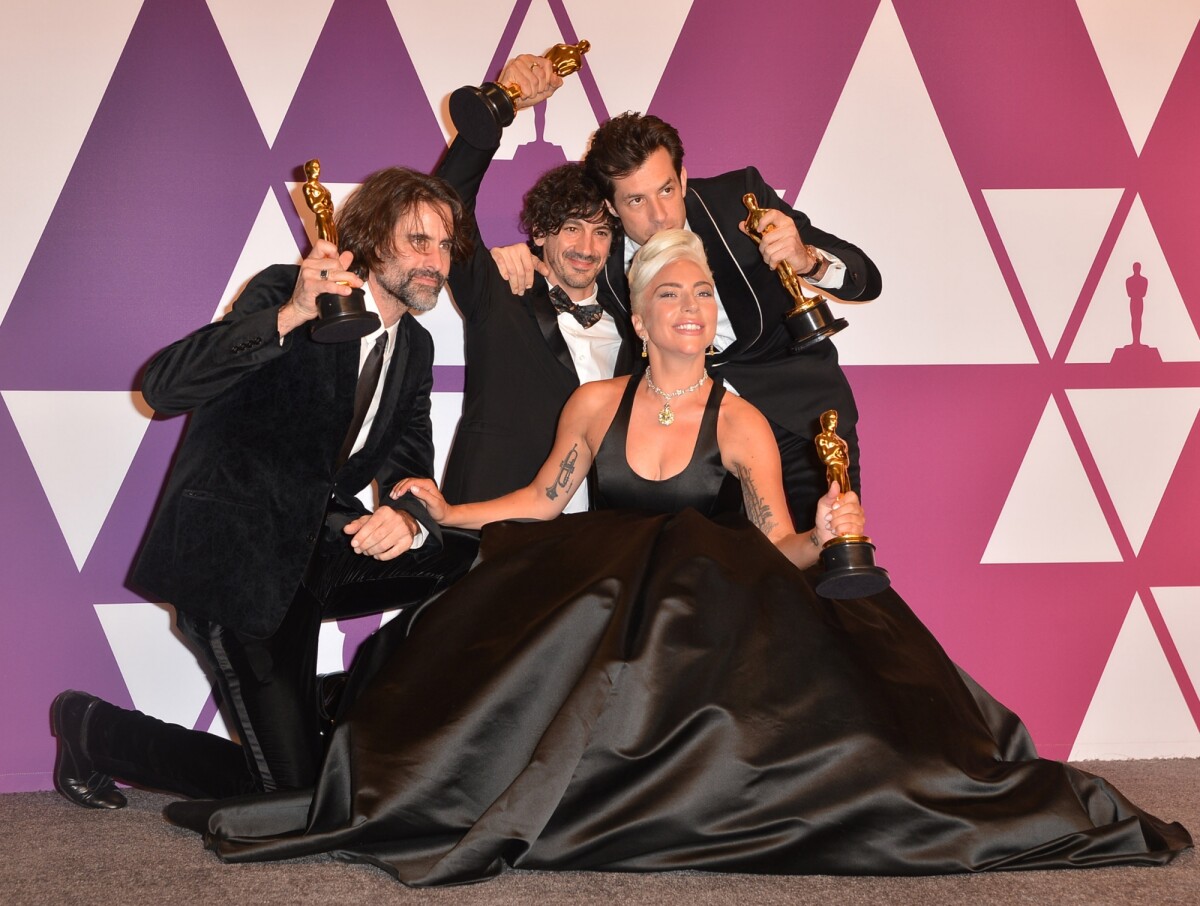 Photo : Andrew Wyatt, Anthony Rossomando, Lady Gaga, Mark Ronson (Oscar ...