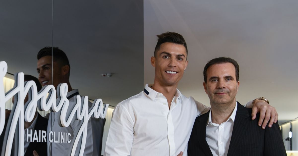 Paulo Ramos et Cristiano Ronaldo - Cristiano Ronaldo ouvre une clinique de greffe de cheveux ...
