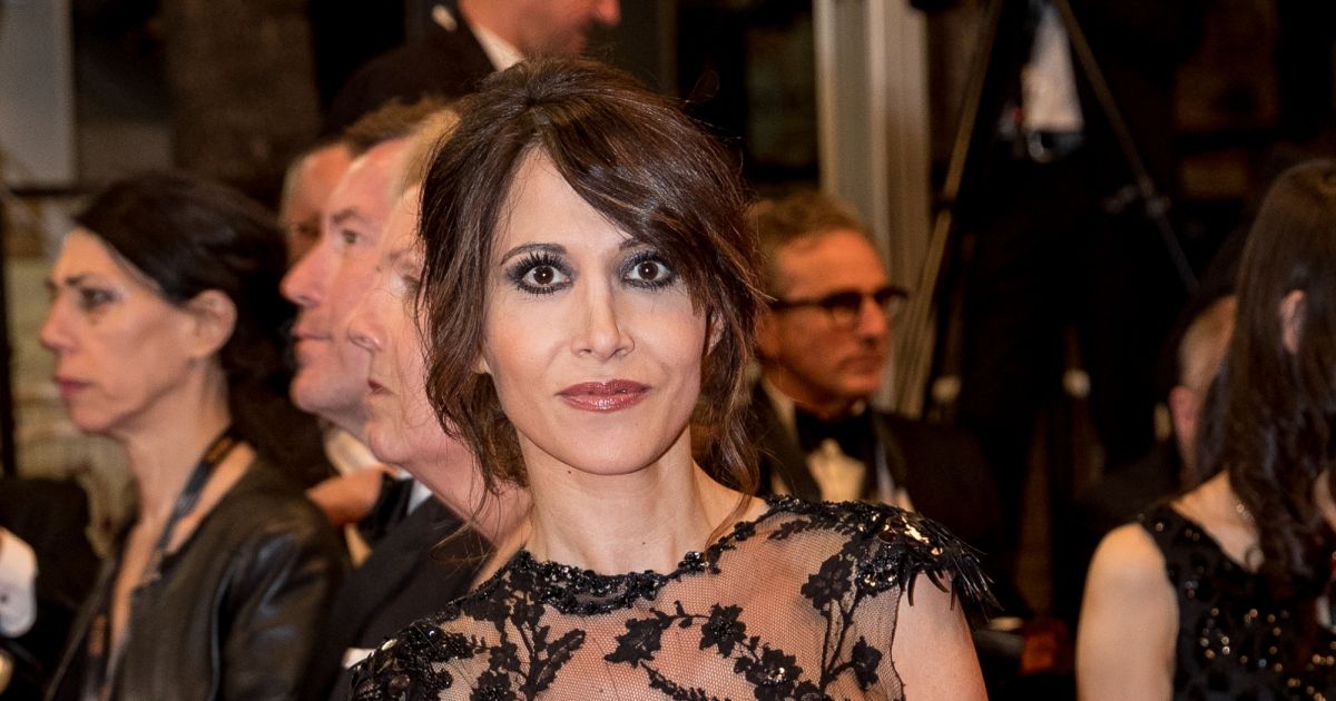 Fabienne Carat (Robe Jean-Paul Benielli) - Montée des marches du film ...