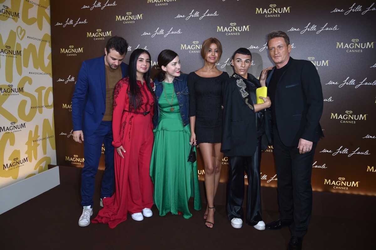 Photo : Henri-Noël Tabary, Mina Farid, la réalisatrice Rebecca Zlotowski, Zahia Dehar et Benoît ...