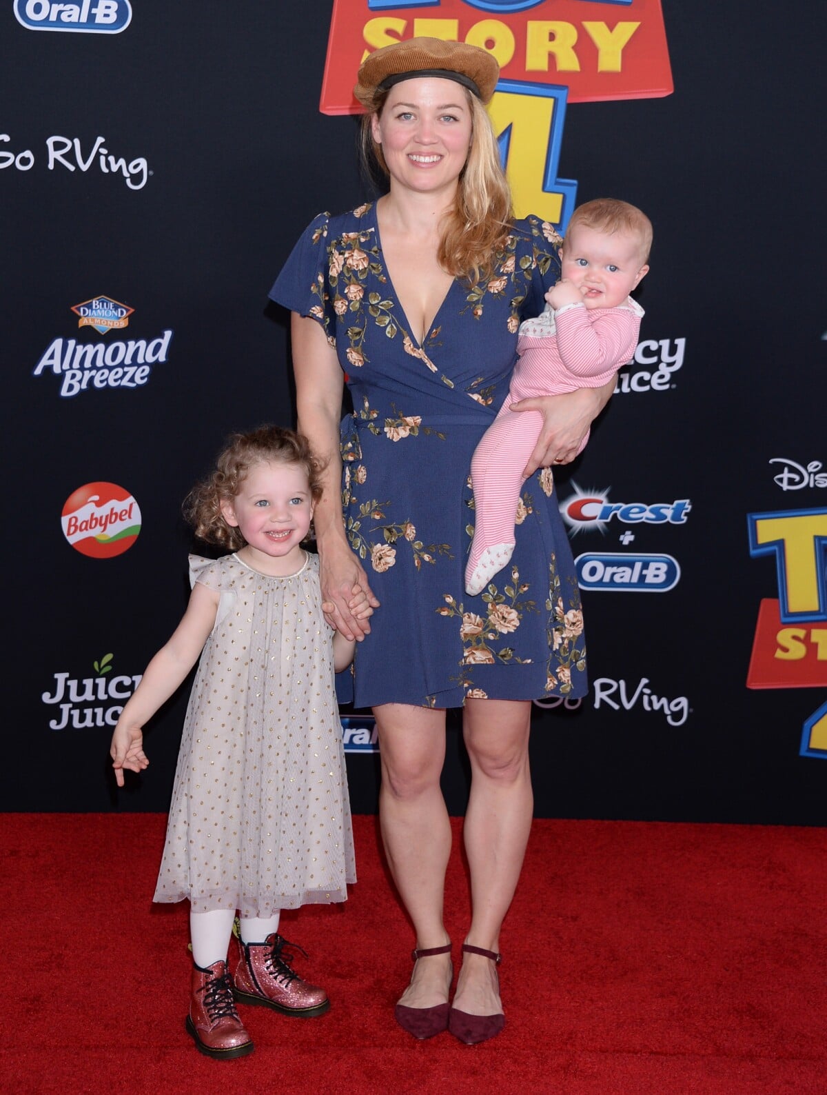 Photo : Erika Christensen et ses filles Shane et Polly à la première du ...