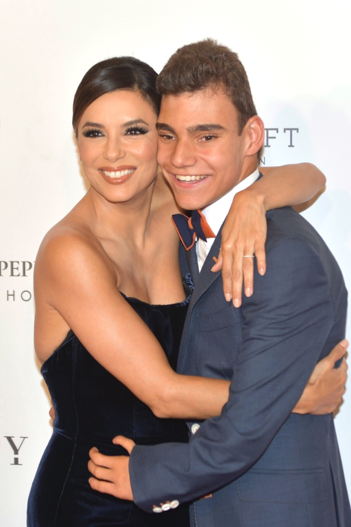 Photo : Eva Longoria et Adrian Martin au photocall de la 8ème édition ...