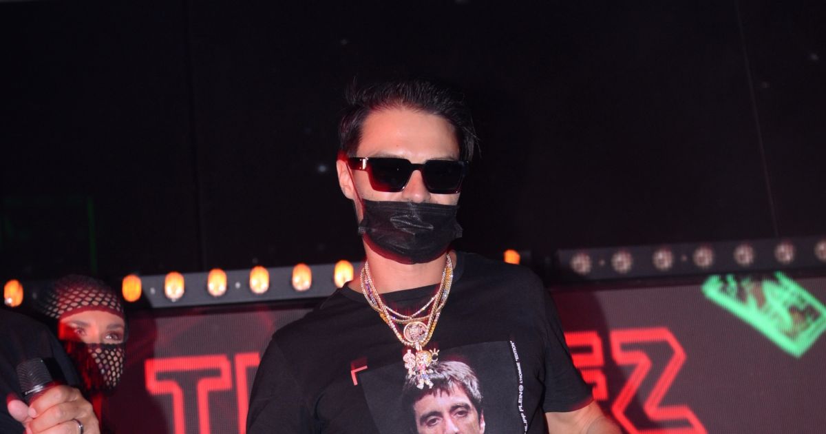 Alec Monopoly assiste à la soirée Zc Global Service au VIP Room VIP ...