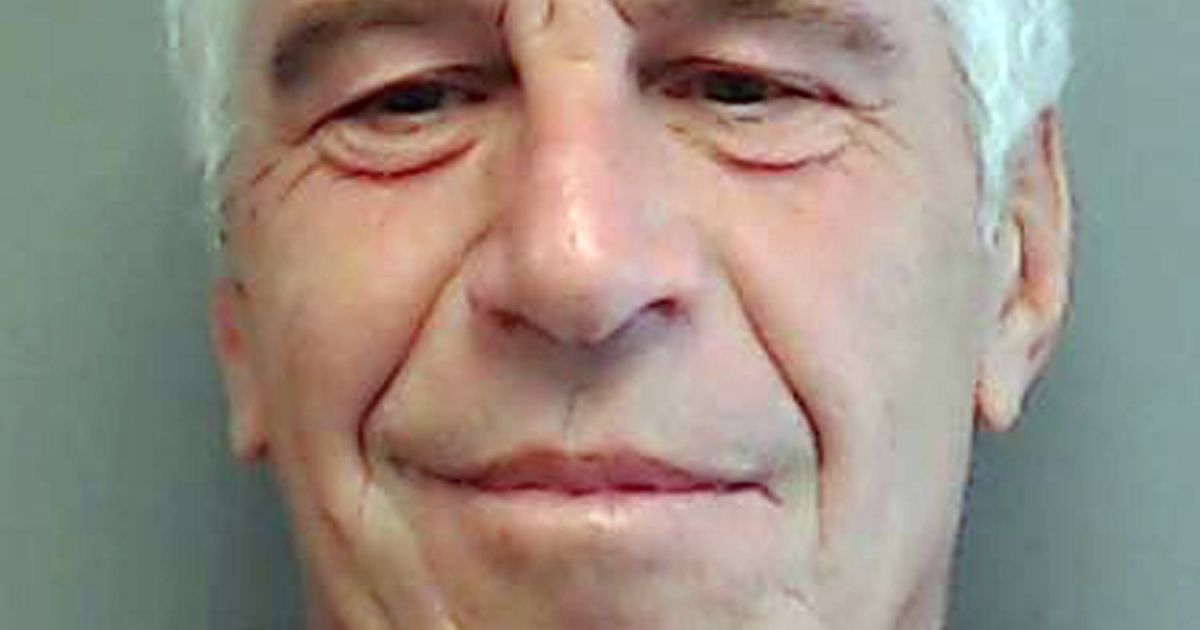 Mugshot non daté de Jeffrey Epstein. - Purepeople