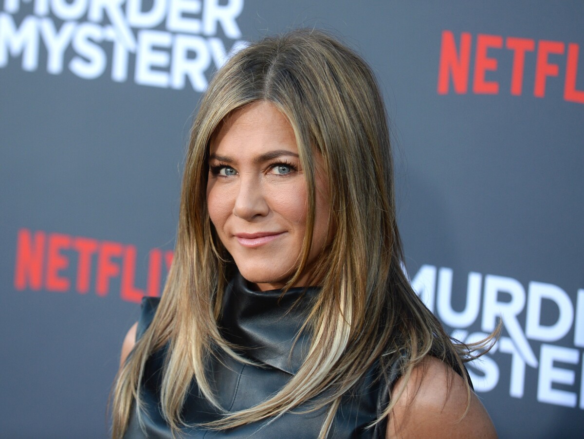 Photo : Jennifer Aniston à la soirée "Murder Mystery" au Linwood Dunn ...