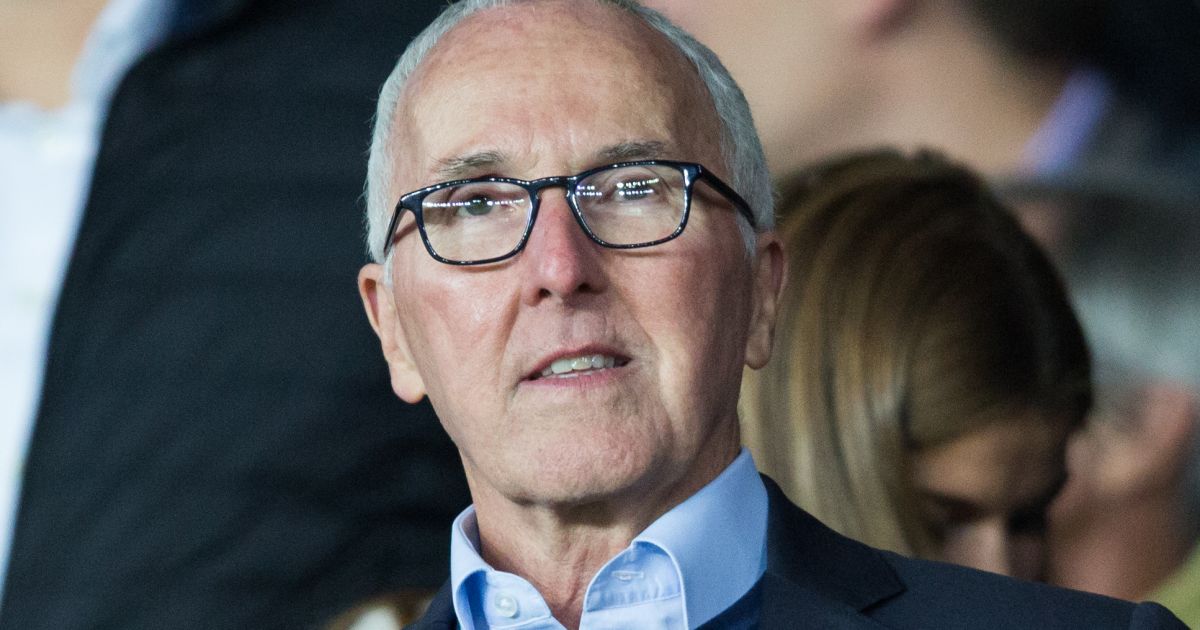Frank McCourt dans les tribunes lors du match de Ligue 1 PSG - OM (4-0 ...