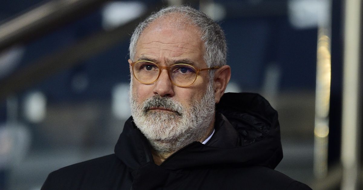 Andoni Zubizarreta dans les tribunes lors du match de Ligue 1 PSG - OM ...