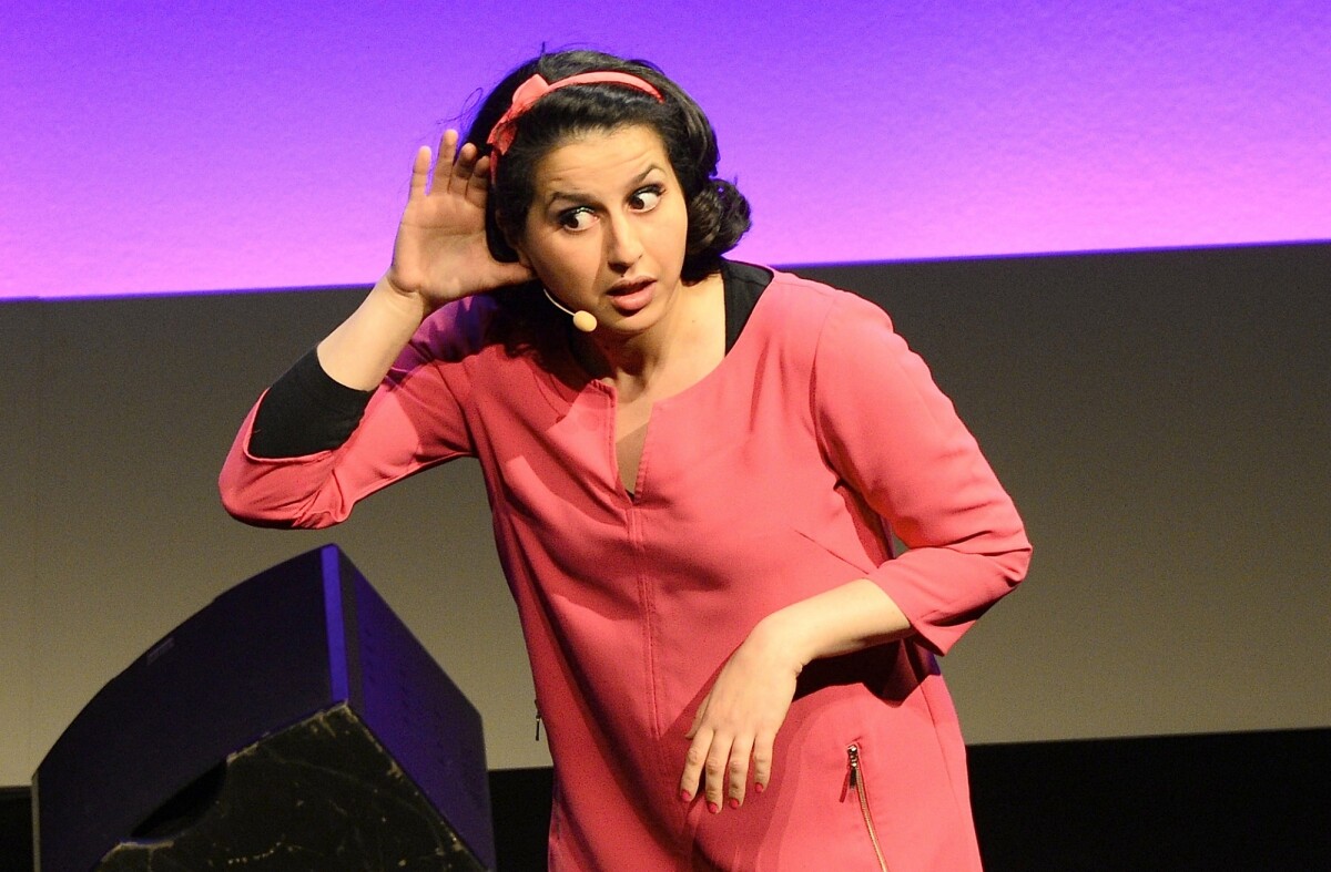 Photo : Nadia Roz au 1er Prix Egalité 2014 à La Gaîté lyrique à Paris ...