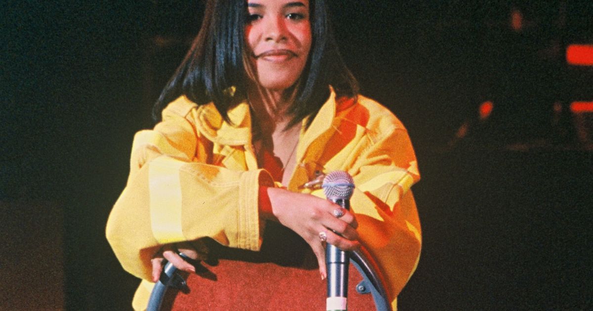 La chanteuse Aaliyah en concert à Londres le 18 mai 1995. - Purepeople