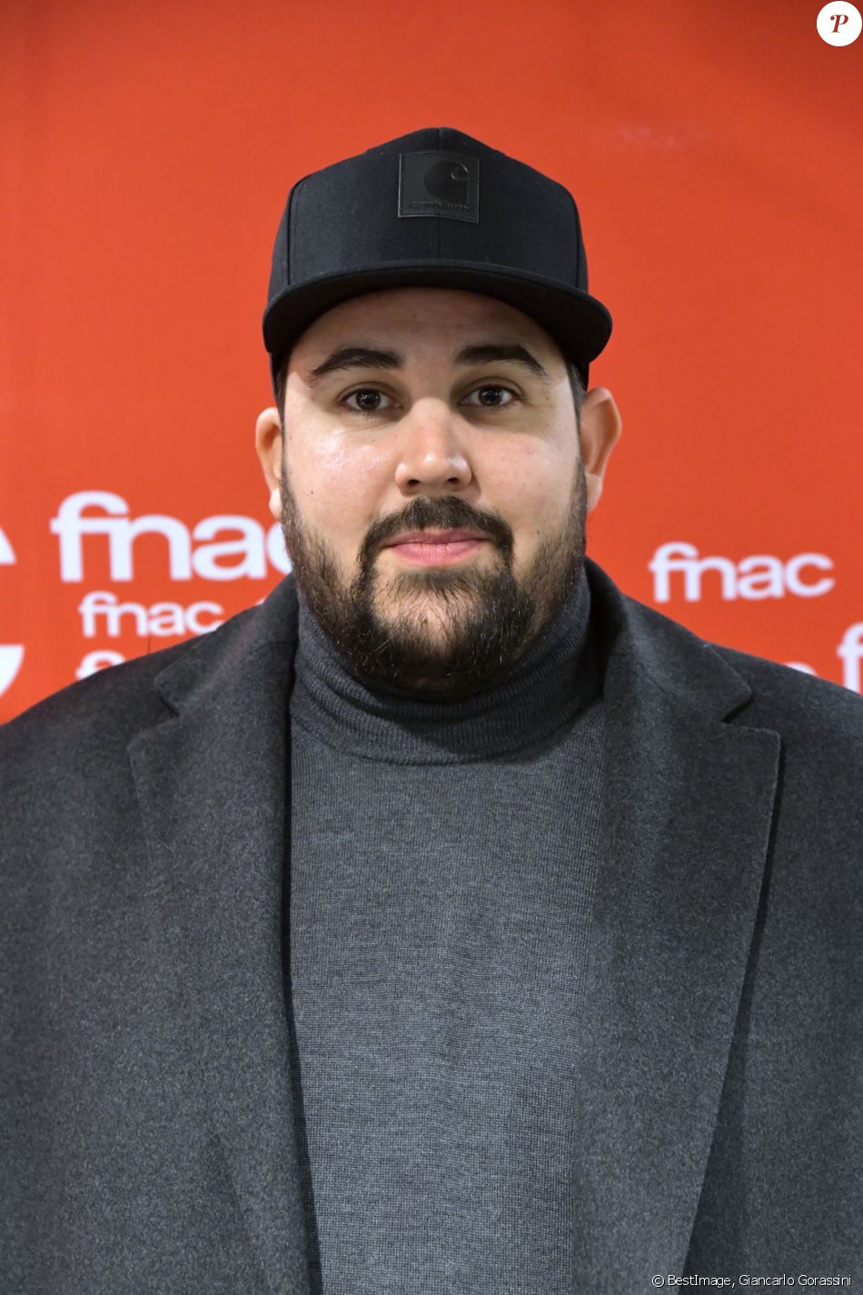 L'humoriste Artus - Le casting de la série Le Bureau Des Légendes en ...
