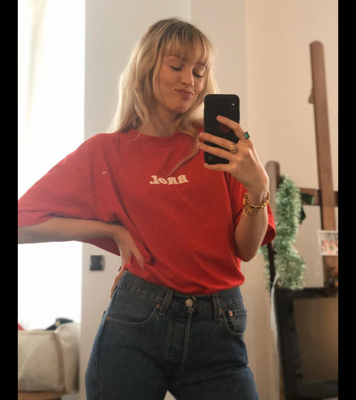 Photo : Angèle sur Instagram, le 17 décembre 2019. - Purepeople