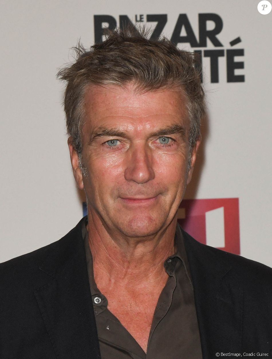 Philippe Caroit à l'avant-première de série télévisé TF1 Le Bazar de la ...