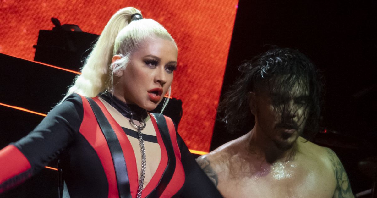 Christina Aguilera en concert au Wembley Arena de Londres. Le 10 ...