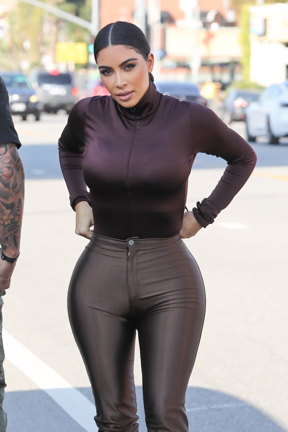 Photo : Kim Kardashian est allée faire du shopping chez Sap and Honey ...