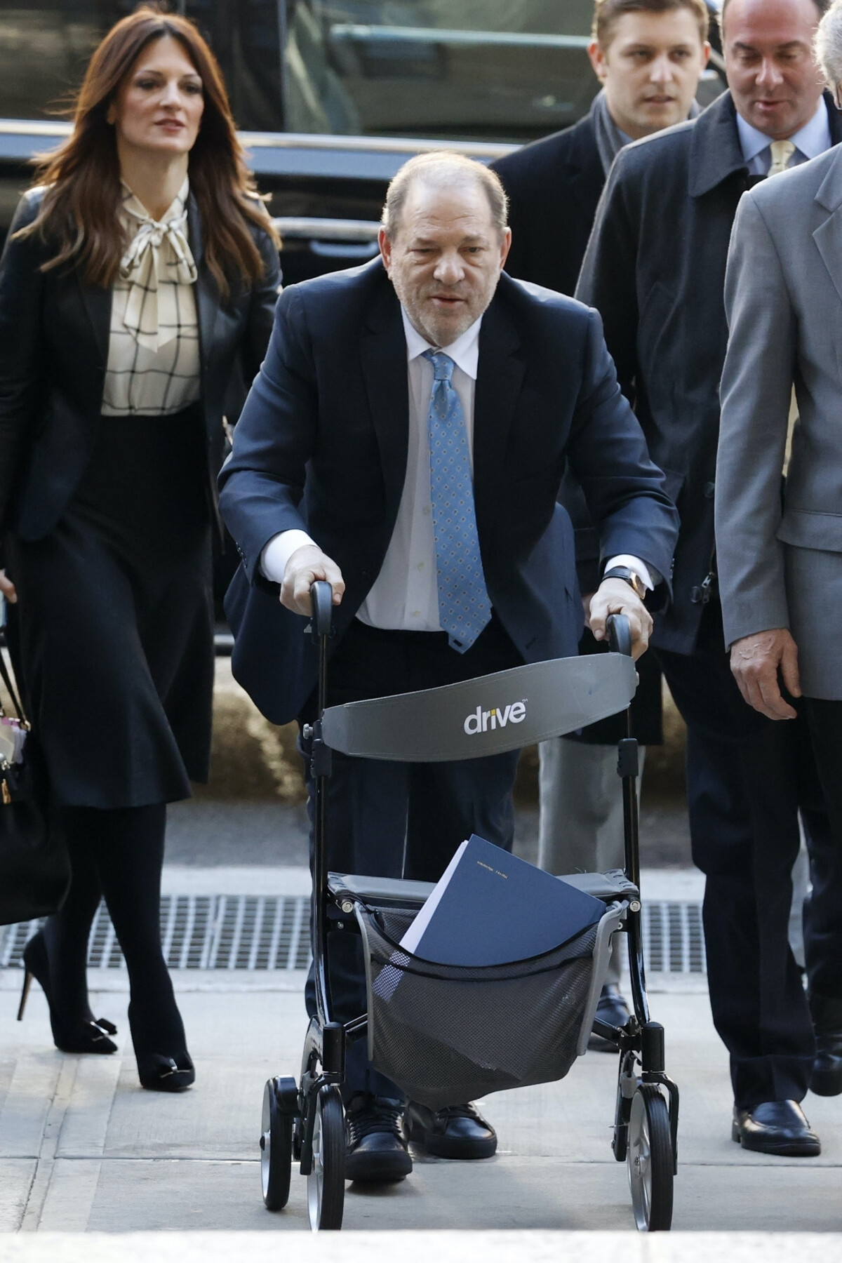 Photo : Harvey Weinstein, avec son avocate Donna Rotunno, le 24 février 2020 à la Cour suprême ...