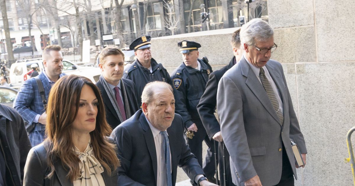 Harvey Weinstein et son avocate Donna Rotunno le 24 février 2020 à la Cour suprême de l'État de ...