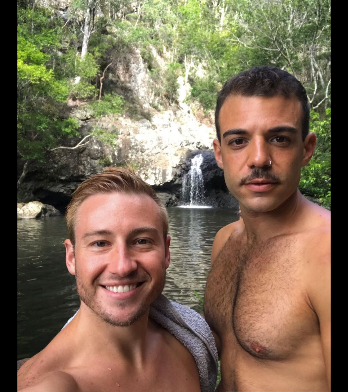 Photo : Matthew Mitcham et son mari Luke Rutherford, sur Instagram, le ...