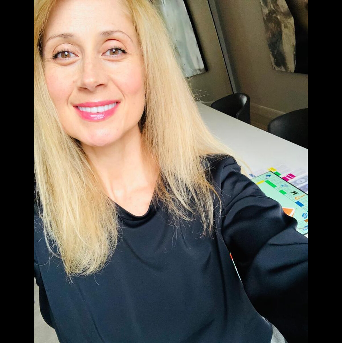 Photo : Lara Fabian confinée chez elle au Canada, sur Instagram, avril ...
