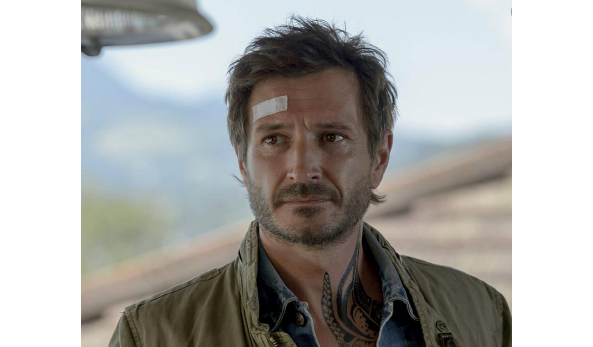 Photo : Alexandre Varga en tournage pour TF1 - Purepeople