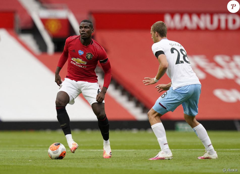 Paul Pogba lors du match Manchester United - West Ham United à Old ...