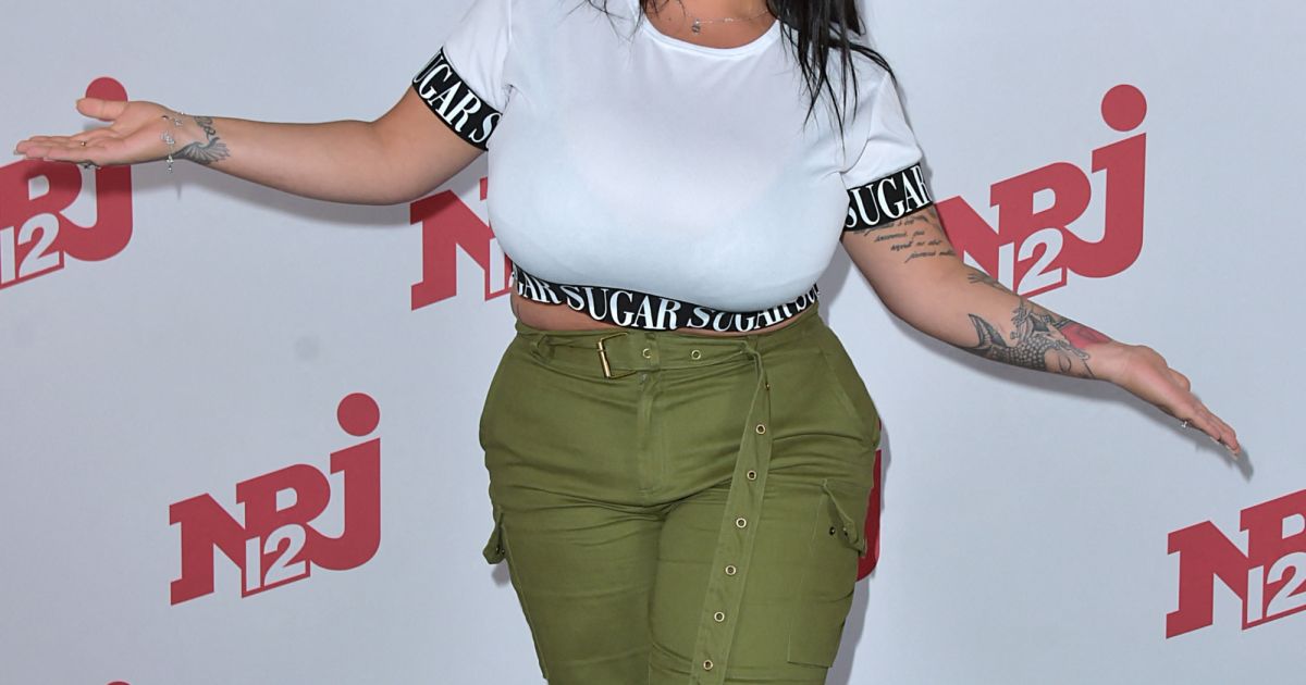 Sarah Fraisou très amincie : elle s'affiche en crop top avec fierté ...