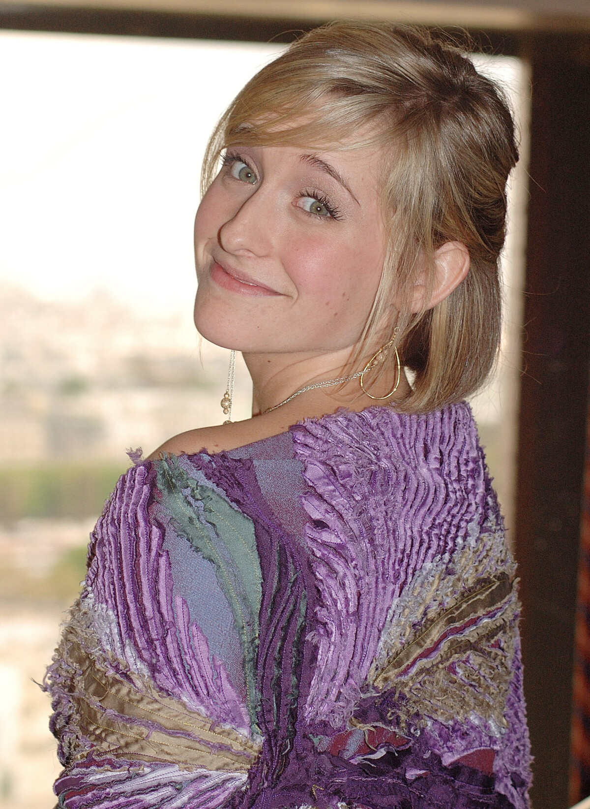 Photo : Archive - Allison Mack de la série 'Smallville' en Avril 2006 ...