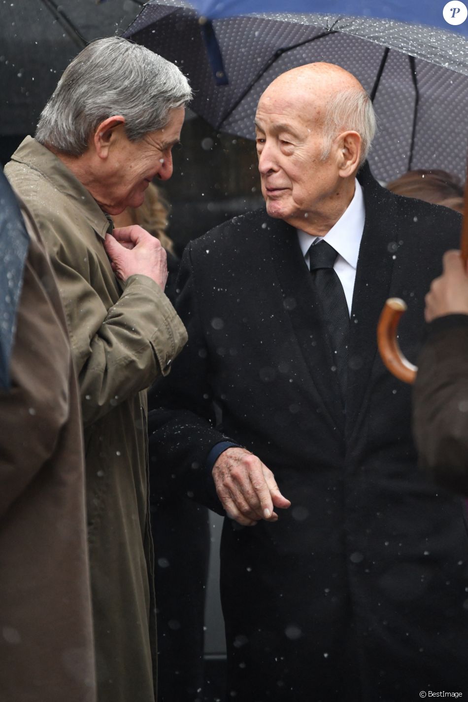 Exclusif - Valéry Giscard d'Estaing - Obsèques de Xavier Gouyou ...